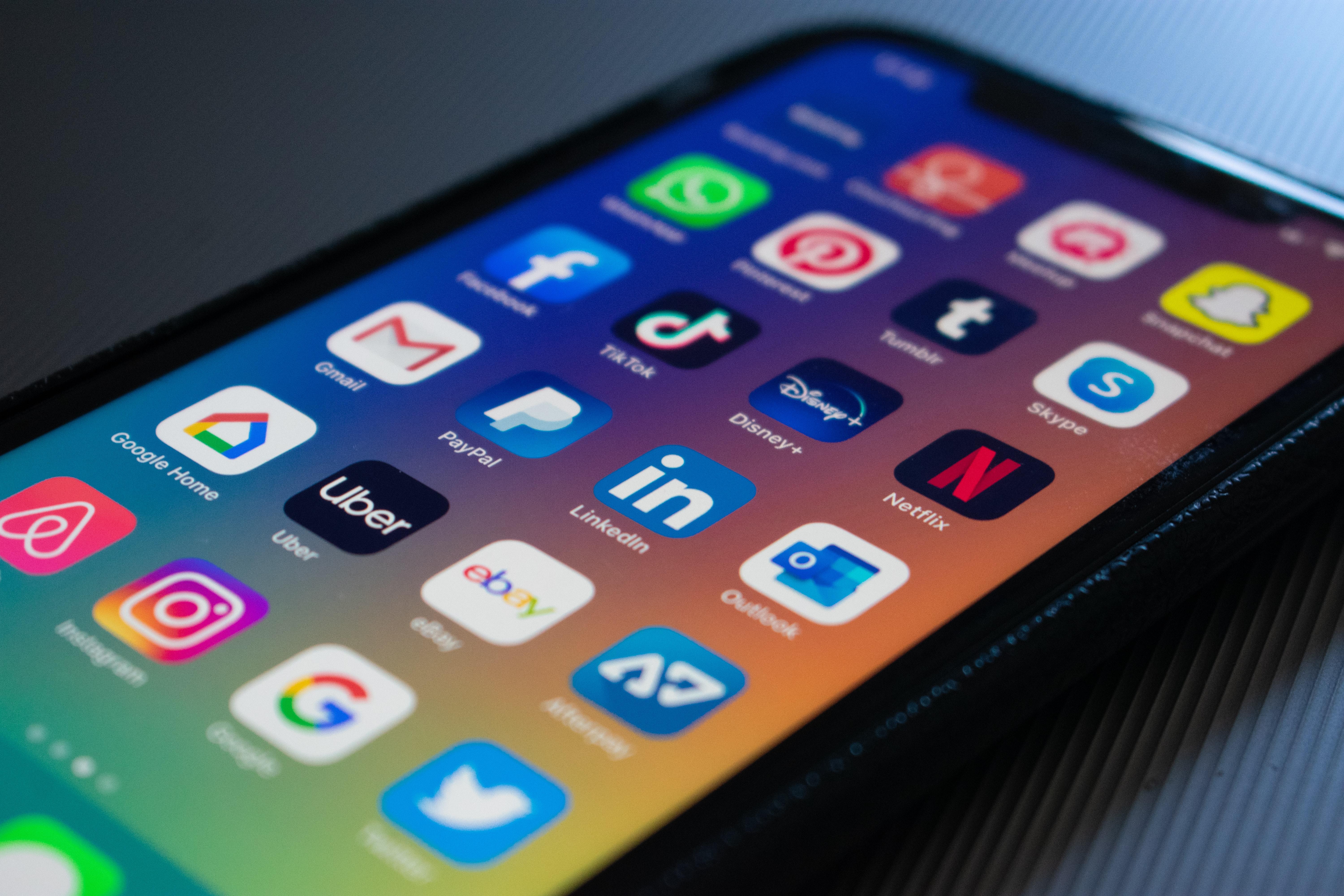 5 Methods to Build Your Network Online - Outside The Lab